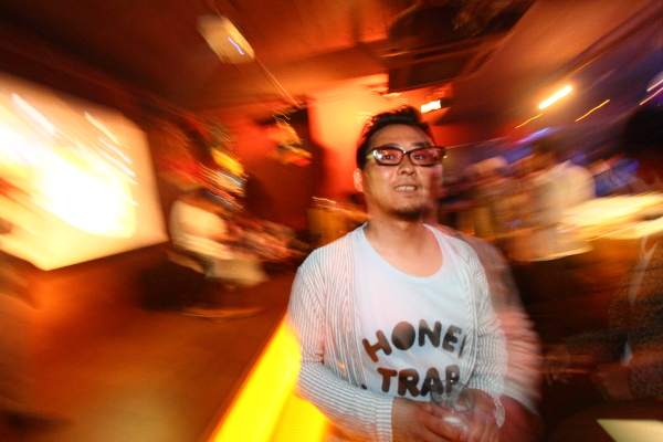 Mitch Abshere来日ツアーDAY1 | MAKAVELIC COSMIC DAYS Launching Party | カラーズマガジン