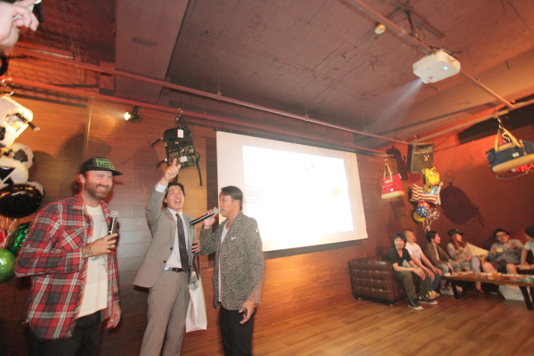 Mitch Abshere来日ツアーDAY1 | MAKAVELIC COSMIC DAYS Launching Party | カラーズマガジン